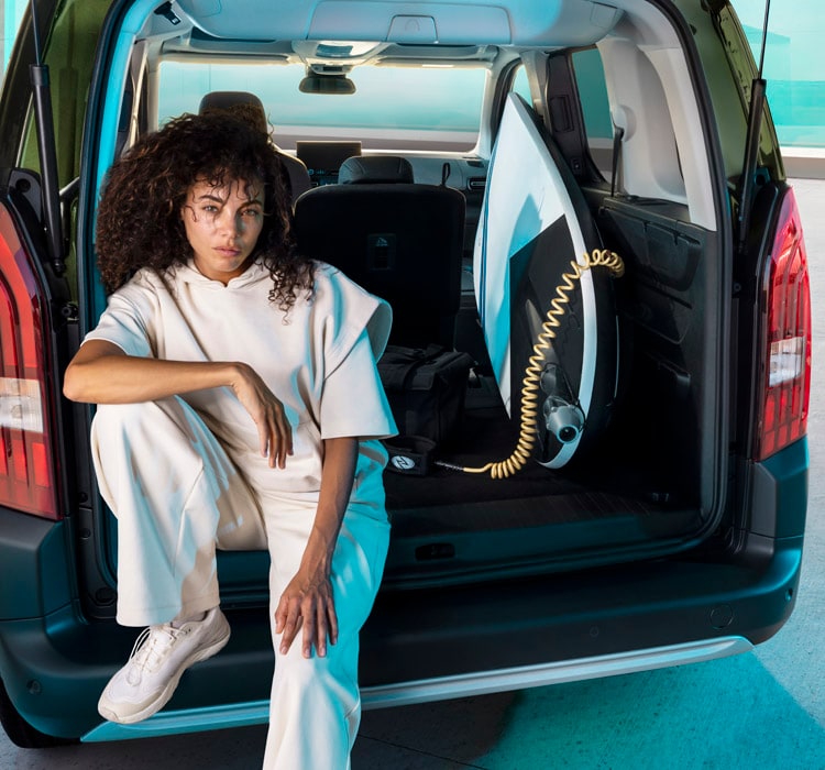 PEUGEOT E-RIFTER | O veículo polivalente, de lazer e 100% elétrico